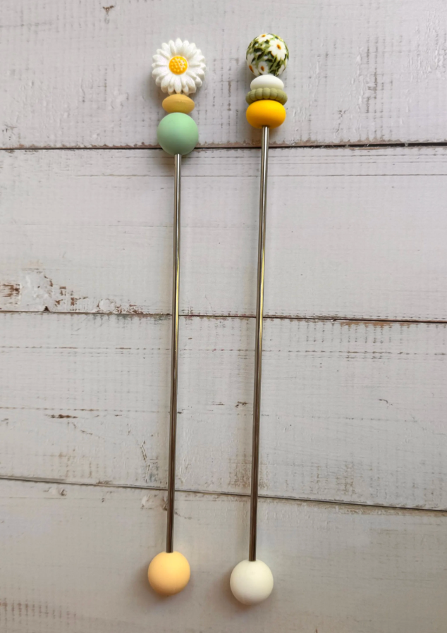 Daisy Flower Pair of Amigurumi Sewing Sticks – What's Up, Cupcake ...